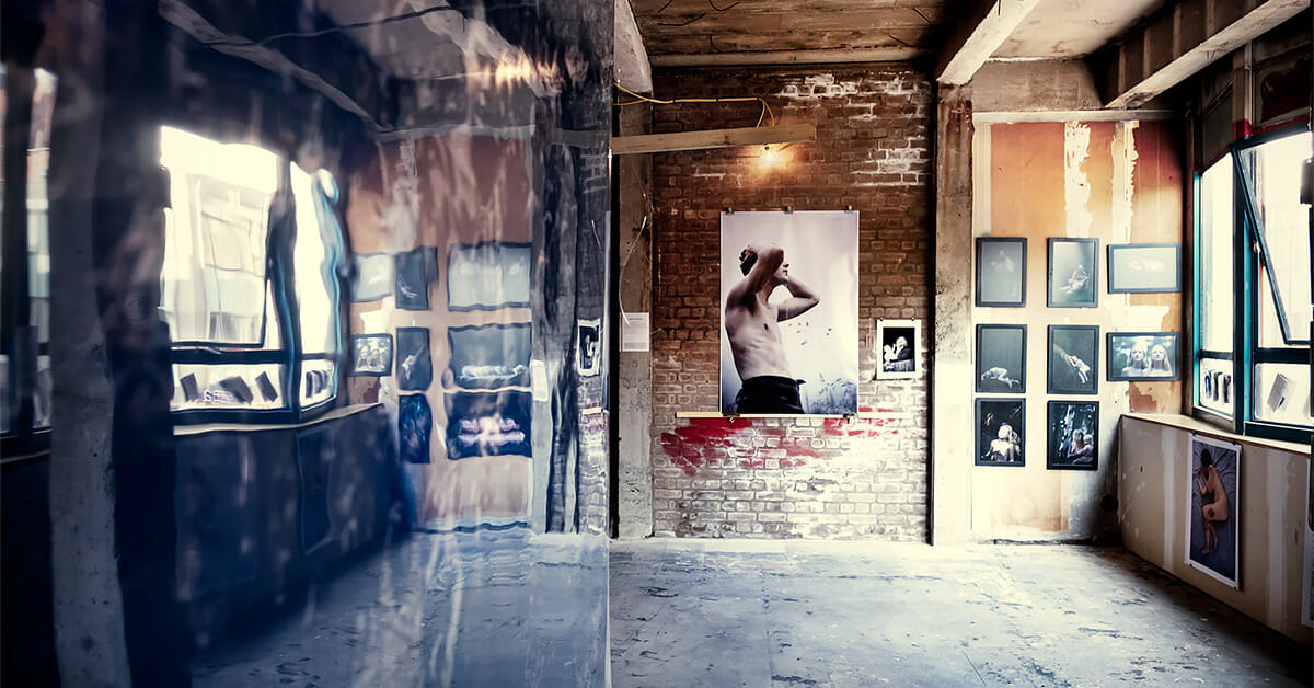 Representation on the Line, (Un)framing Our Identities • Chromasia